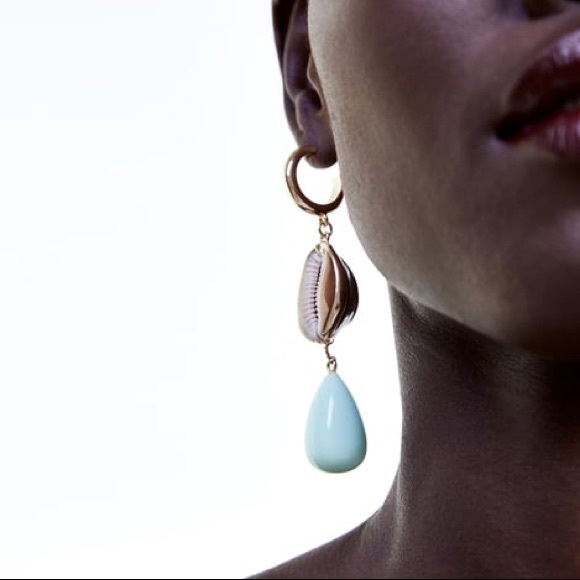 Zara | Jewelry | Zara Golden Hoop Earrings With Shell | Poshmark